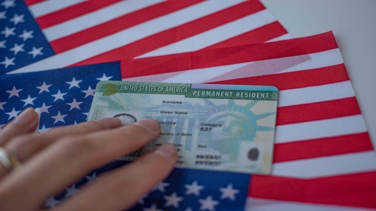 Residir en Estados Unidos: Cómo conseguir el Visado EB-1A